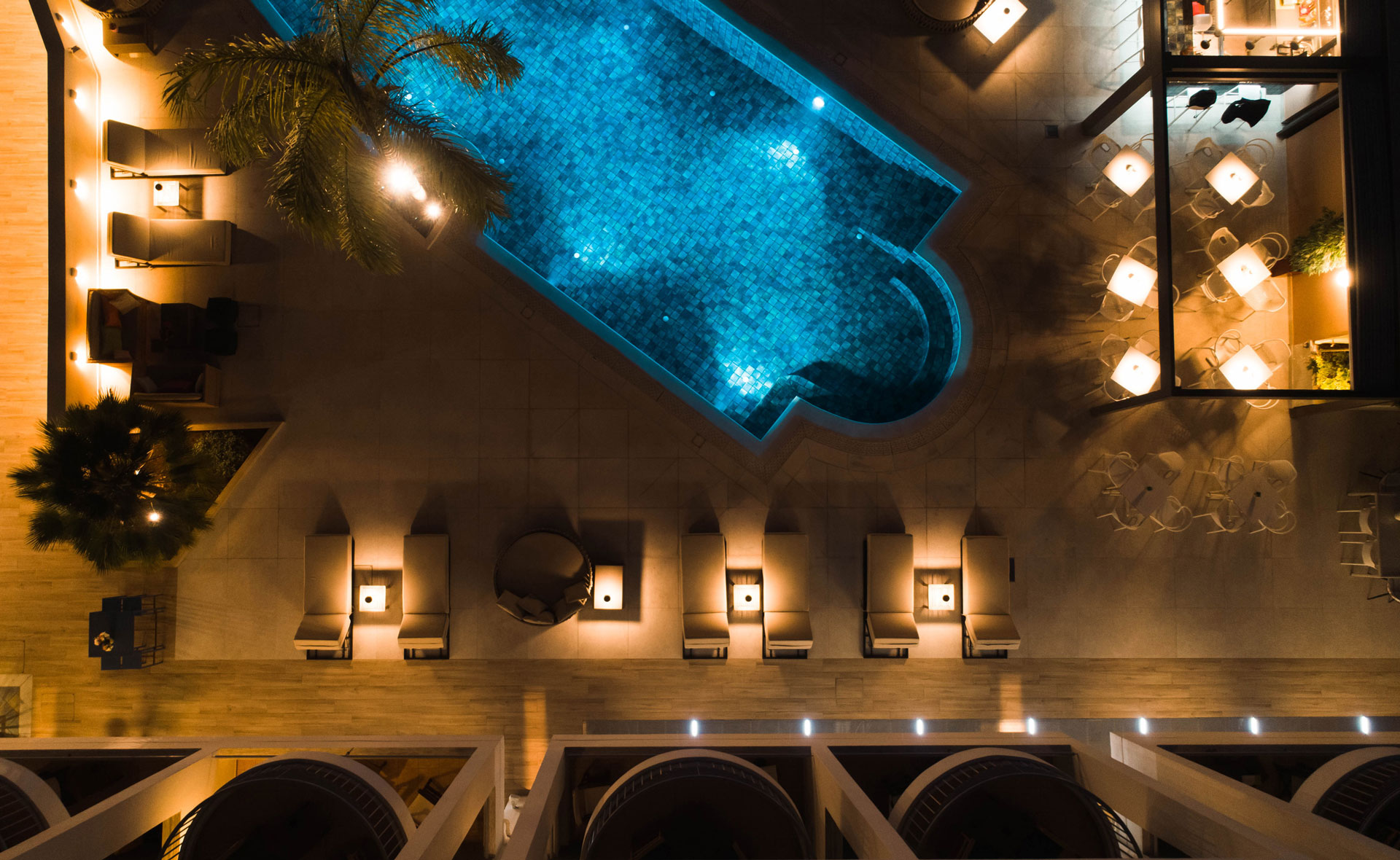 Flisvos Royal Pool Restaurant